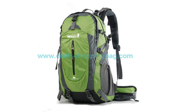 Professional 40L green mountain climbing bags  easy to clean