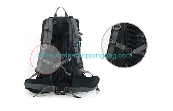 Professional 40L green camping gear backpack  easy to clean