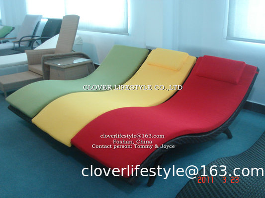 Flat wicker Sun bed S shape double bed for Hotel, Garden and Beach by Clover Lifestyle Outdoor Furniture China
