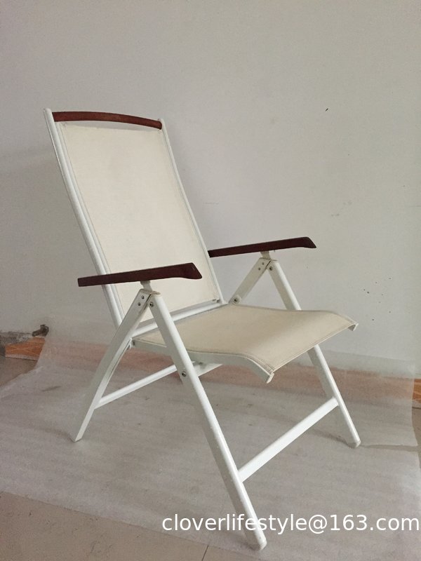 Folding chair with powder coating aluminum frame + Textilene + teak wood by Clover Lifestyle