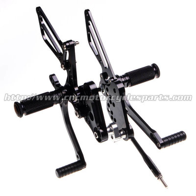 CNC Aluminum Parts Motorcycle Rear Sets Footrests For Suzuki GSX