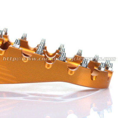 CNC Billet 2016 KTM Adjustable Dirt Bike Foot Pegs , Oversized 57mm Wide Motocross Footpegs