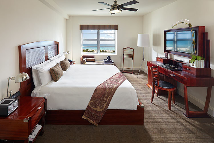 Contemporary Cherry Hotel Style Wood Bedroom Furniture for Ritz - Carlton Hotel