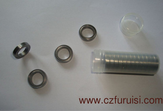 Miniature ball bearings - Flange type with shields