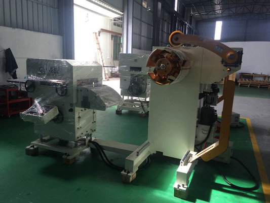 User Defined Design Uncoiler, Straightener, Feeder, 3 In 1 For 3.2 mm Thickness Material Feeding