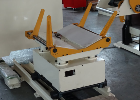 Industrial NC Servo Decoiler Straightener Feeder for 0.5 - 4.5mm Thickness All Metal Coil