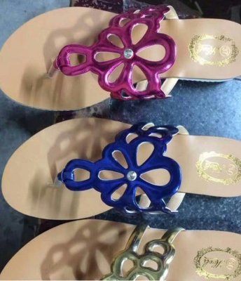 Fashionable shoe upper making machine