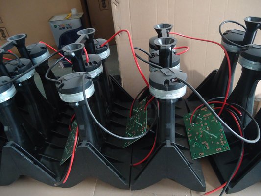 Línea activa arsenal de la demostración del subwoofer ligero de la etapa con el solo conductor del LF de 12 pulgadas