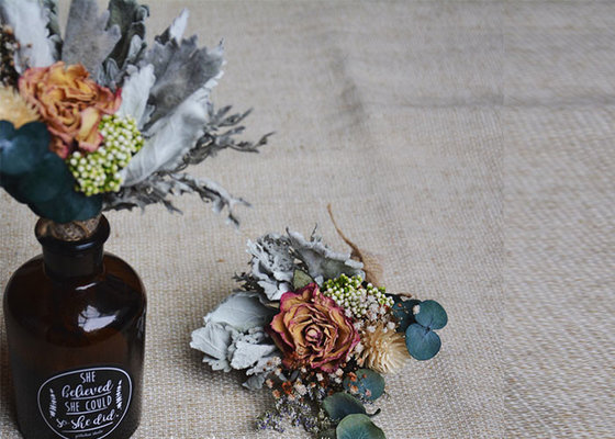 Fashion Dried Wedding Flowers , Colorful Mini Size Dried Flower Bridal Bouquet