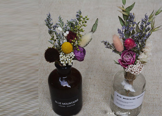 Beautiful Mini Size Dried Flower Arrangements For Cafe Table Flower Display