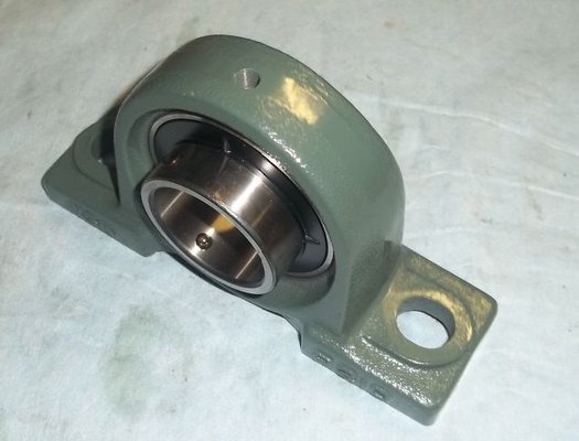 NSK UCP218D1 pillow block housing