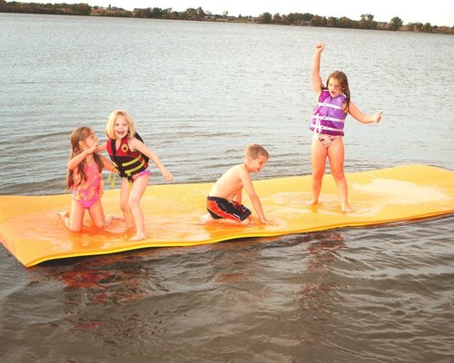 Funny Inflatable Floating Water Mat , Soft Floating Foam Pad For Swimming Poor