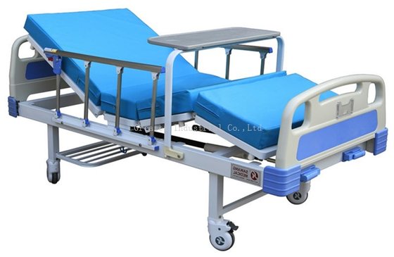 2 Function 2 Crank Manual Hospital Bed Comfortable With Dinning Table / Mattress