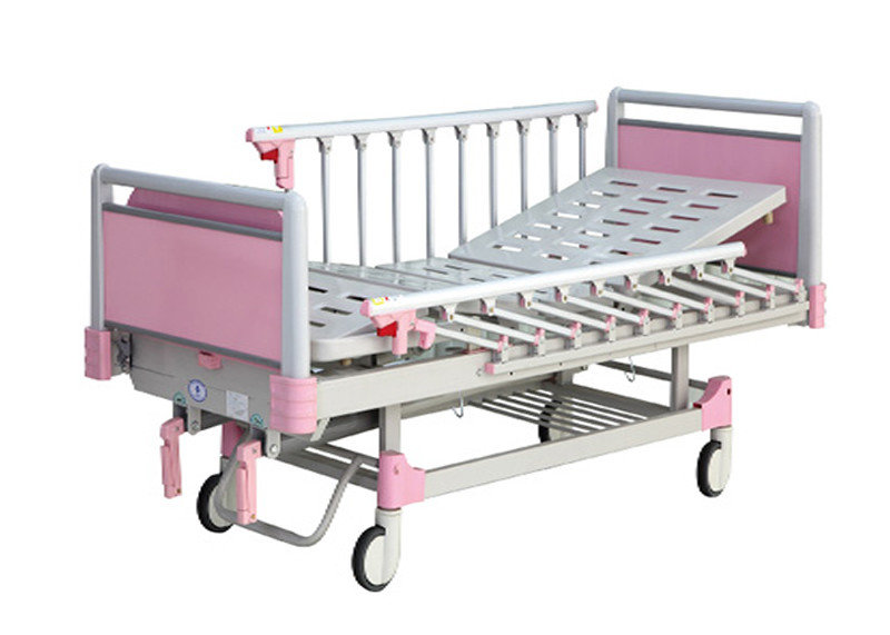 Two Cranks Manual Pediatric Hospital Bed , Pediatric Medical Bed With Dinning Table