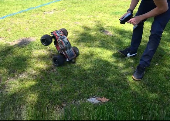 80 km/H Hi Speed Brushless RC Monster Truck 4WD Splash Water ESC 80A