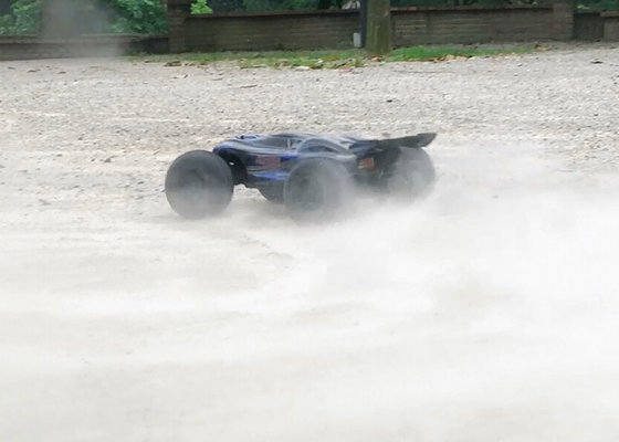 All Terrain RC Off Road Truggy / 2.4Ghz Electric Brushless RC Car