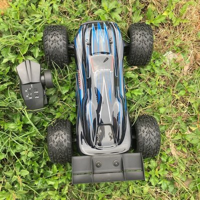 4WD 1/10th  Waterproof 120A ESC Brushless Electric RC Car With Blue Color