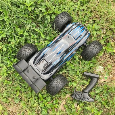 4WD 1/10th  Waterproof  Electric  Brushless Violence Somersault Racing RC Car
