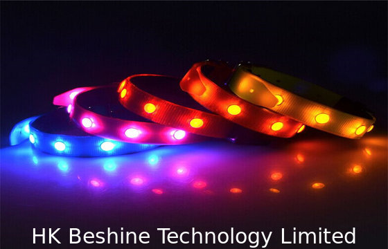 Adjustable Waterproof TPU Red Lighted Pet Collars Solar Or USB Rechargeable