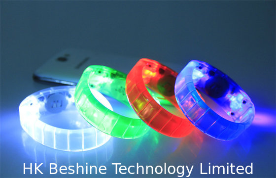 Custom Child Toy LED Flashing Bracelet Blister Card / Glow In The Dark Wristbands
