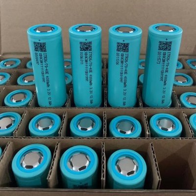 3.2V 26700 4000mAh LiFePO4 Battery Maximum 5C High power cell for Electric car scooter Energy