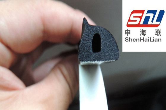 Closed Cell Foam Rubber Bulb Seals Extrusion Anti - Dry ,Anti - Cold ODM