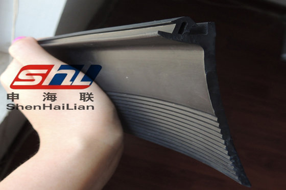 Weather Resistant Rubber Door Seal / EPDM Door Rubber Seal For Industrail