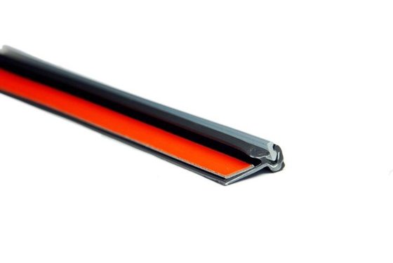 Extruded Plastic Parts Windscreen Sealing Strip Aluminium Alloy Spine