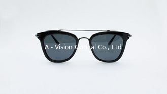 China Mens Sunglasses New Rectangular Design Metal Sunglasses UV Protection supplier