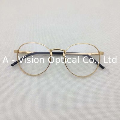 Round ophthalmic eyeglass in titanium for fashion icon accessories supplier