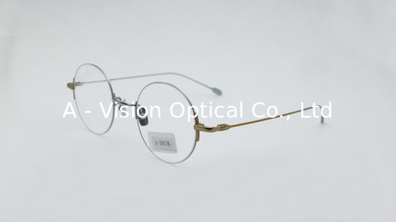 Pure Titanium Retro Round Optical Eyeglasses Frame Ultralight Eyeglasses supplier