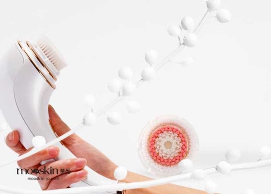 Home Spa Waterproof Facial Cleansing Brush For Acne , Face Cleaning Devices