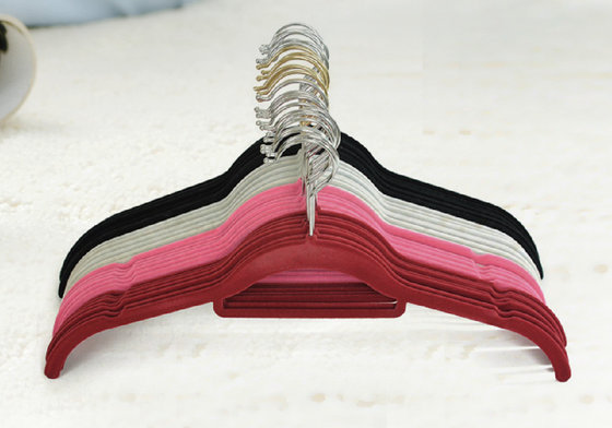 Stylish 420mm Velvet Shirt Hangers Colored Clothes Hangers With Chrome Plated Hook
