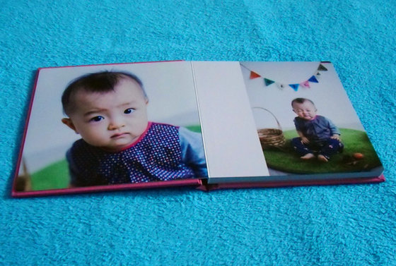 Álbum de foto único del soporte del rubor del bebé/del muchacho del cuadrado 11x11 con cuero rojo