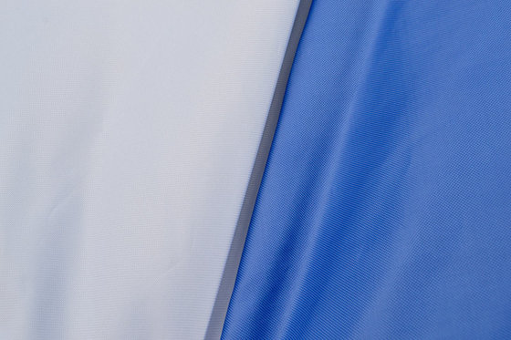 Biens parapluie de plage de dôme de 6 pi UPF protégeant du vent 50 + pour Promtion extérieur