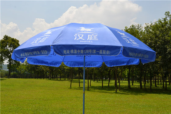 UV protégez le bleu protégeant du vent imprimé par écran polychrome 3m de parapluie de plage