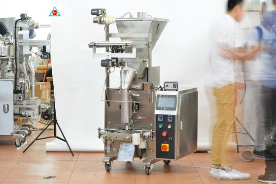 Automatic Powder Filling Sealing Machine 20cm bag width