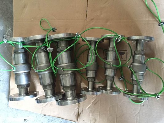 LPG Equipment LPG Breakaway Coupling With Thread Connection / Flange Connection