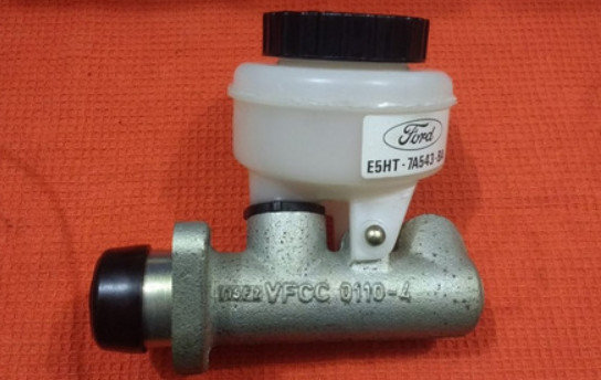 Bombin Clutch Superior TRA0029 para Ford Cargo 815 / 1721.Clutch Master Cylinder OEr: E5HT/7A543/BA