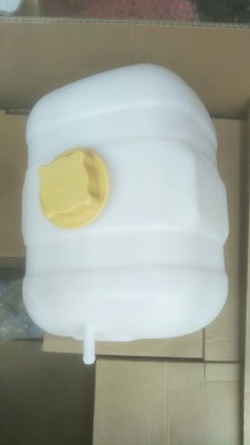 VOE17214674 17214674 water tank Expansion Tank,WATER FITS  EC210B EC240B EC290B L90E excavator parts