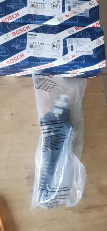 BOSCH Injection Pump 0414673999 EC350D injector pump with D8K Unit Pump VOE 21689843 04503243