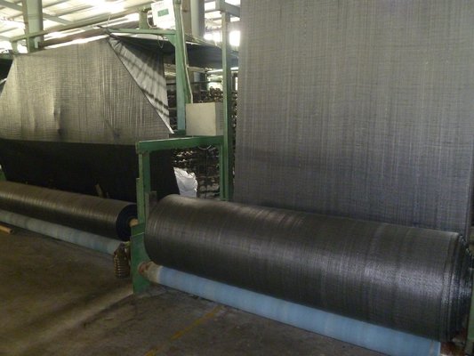 Retaining Wall  Woven Geotextile Fabric , CE Certificated Heavy Duty Landscape Fabric