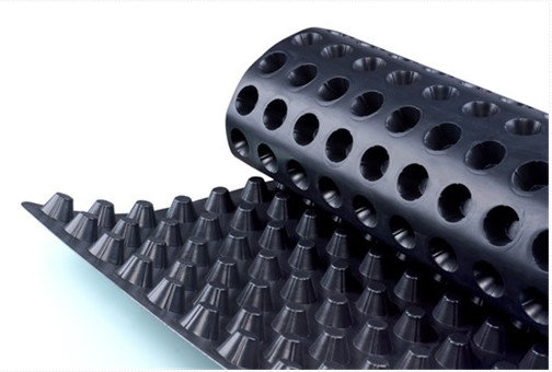 High Hardness Polyethylene Dimpled Drainage Board Mat Black / White Color