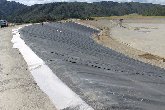 High Strength Industrial Geomembrane 40 Mil Pond Liner Black / White Color
