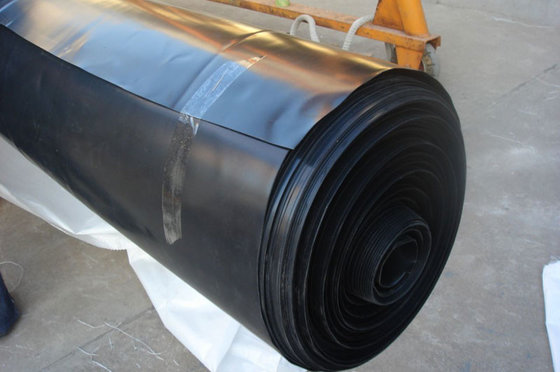 Black / White Color Geomembrane Pond Lining Sheets , Polypropylene Pond Liner