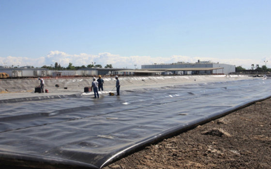 HDPE Geomembrane Pond Liner Underlayment Smooth / Textured Surface ASTM Standard