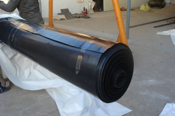 HDPE PVC EPDM LDPE 1mm Geomembrane Pond Liner For Riverbank