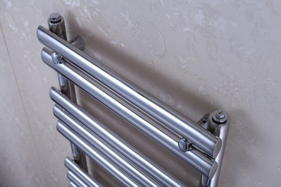 700mm Wide Electric Bathroom Heated Towel Radiator Ladder Style Design