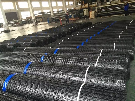 Reinforced Soil Retaining Wall Geogrid , Heavy Duty Geogrid Reinforcing Fabric