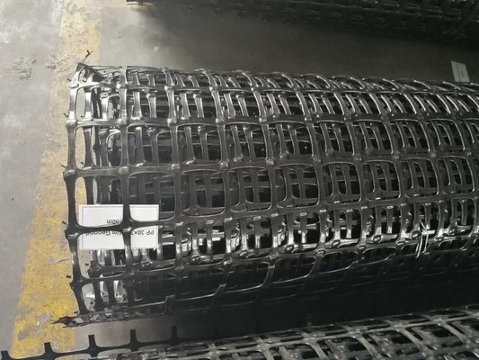 Hot Stretched PP Biaxial Geogrid Geosynthetic Materials 30KN/M CE Certificated